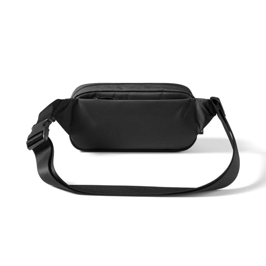 TOMTOC AVIATOR-T33 CHEST BAG 2.5L-BLACK– Vishal Peripherals